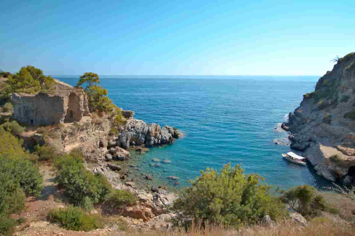 Greece's Timeless Shores | Top Ancient Beaches | Brightswirl.com