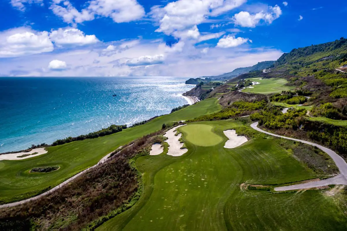 Beach Getaways For Golf Lovers | 13 Must-Visit Destinations ...